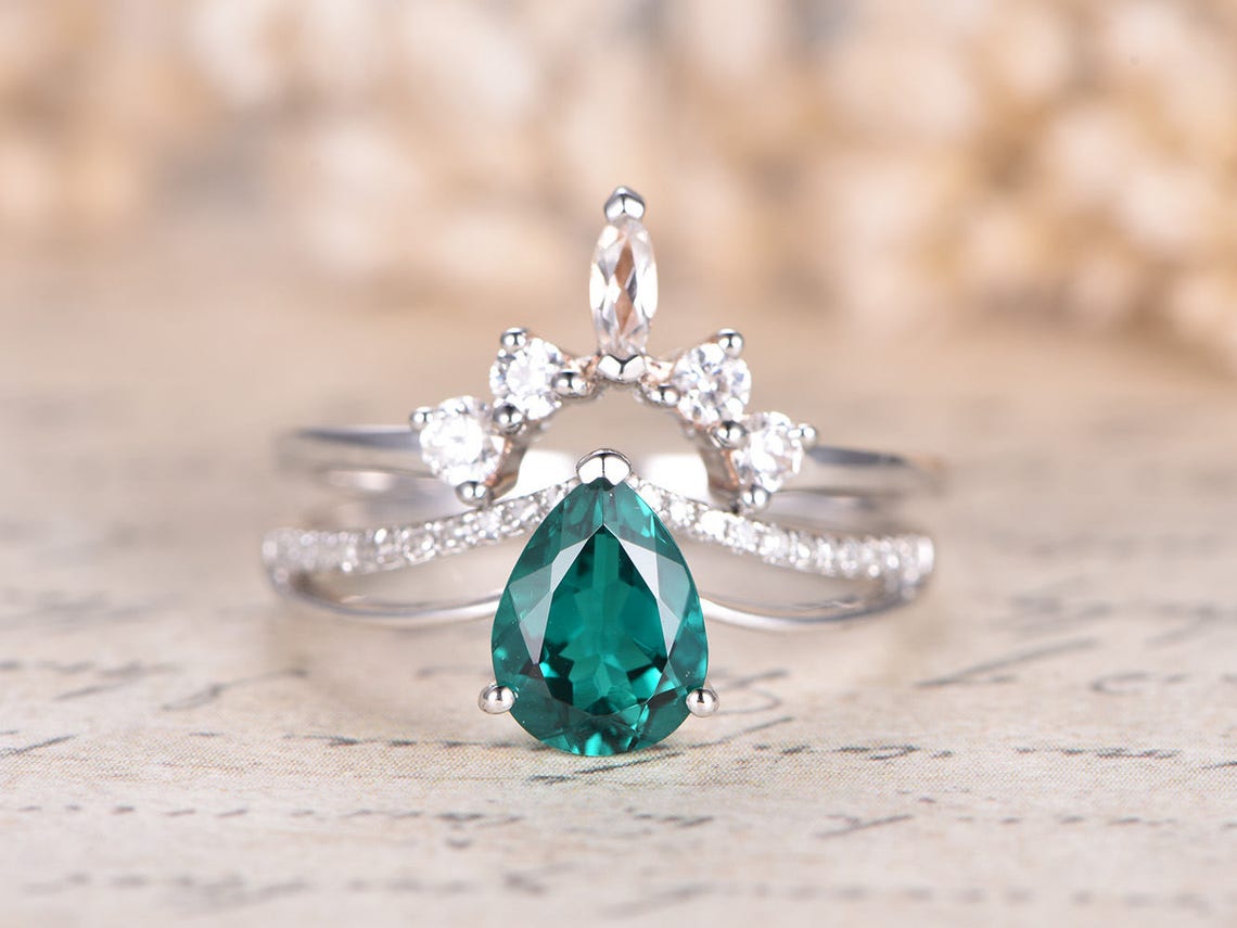 1ct Pear Cut Emerald Engagement Ring Set 14K White Gold - Etsy