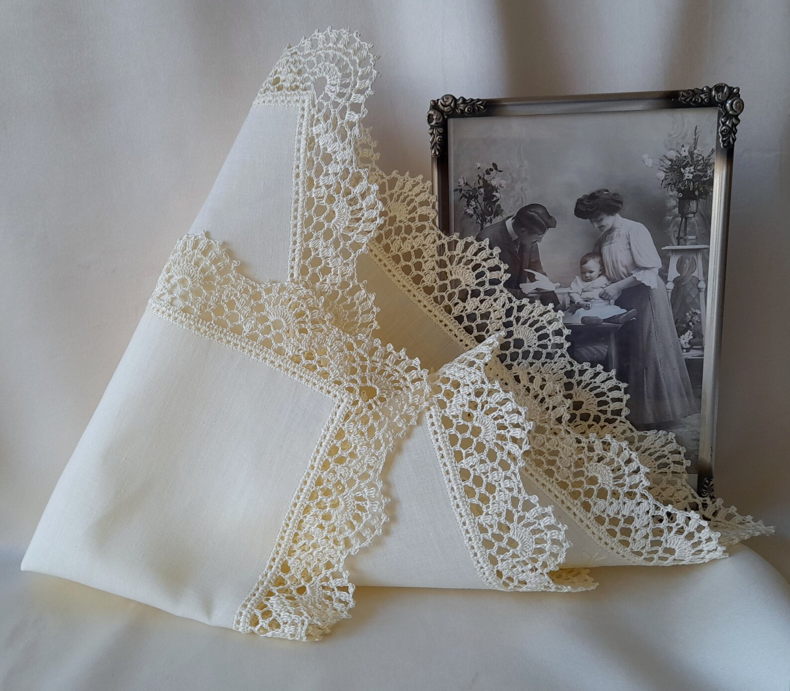 Ladies Pastel Color Lace Handkerchief. - Etsy