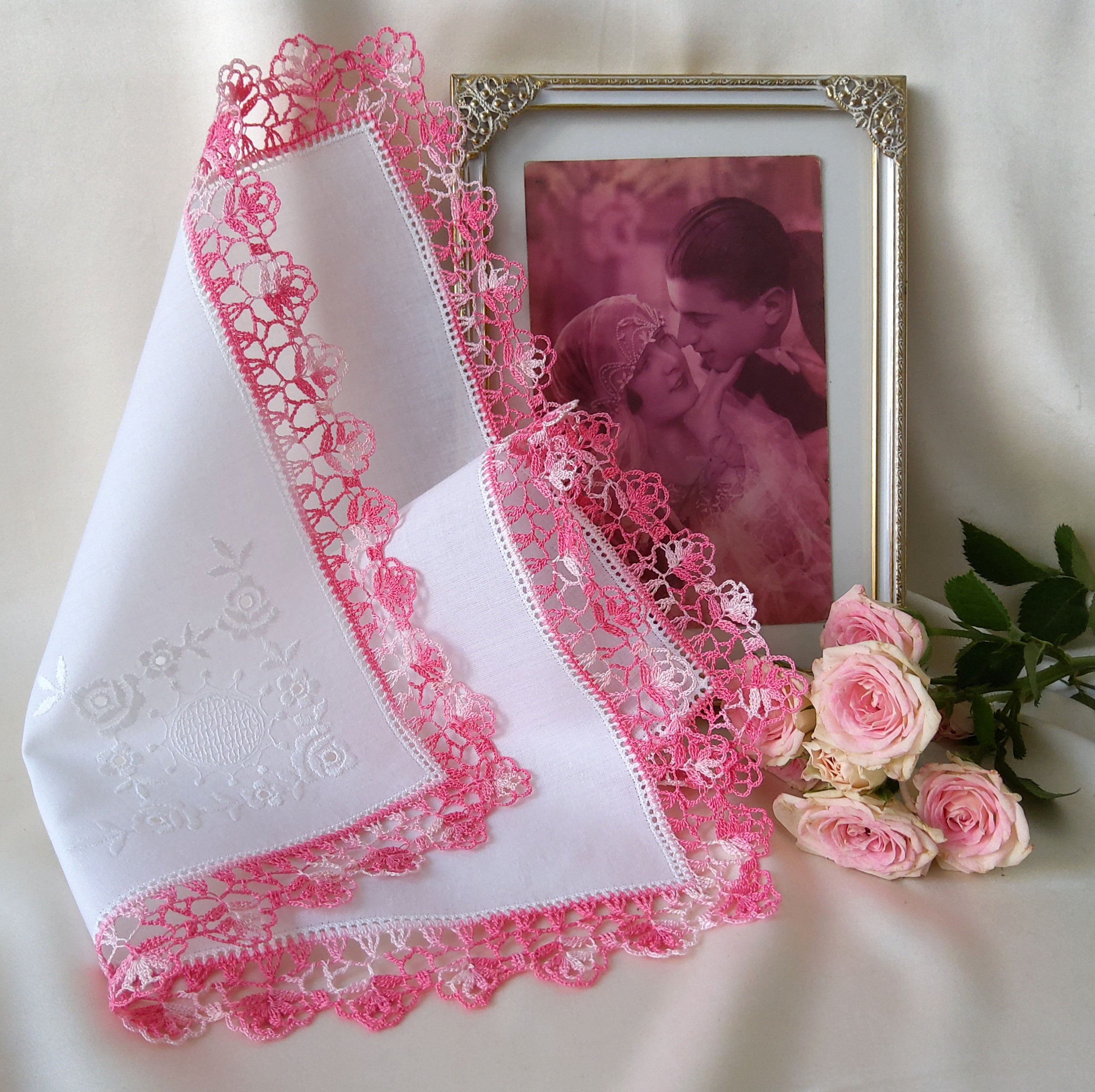 Vintage Roses Lady Handkerchiefs. - Etsy