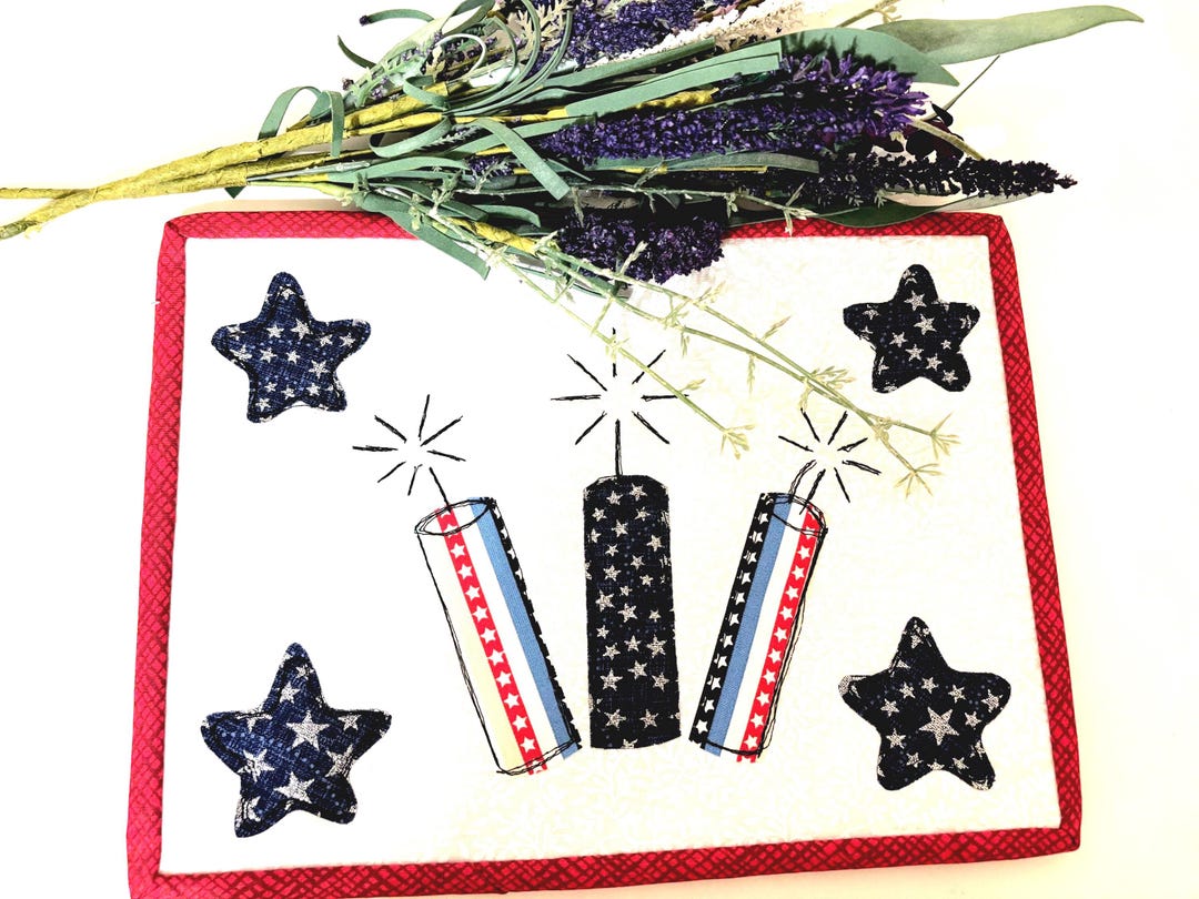 4th of July Quilted Table Topper . Patriotic Quilted Table Deco.candle ...