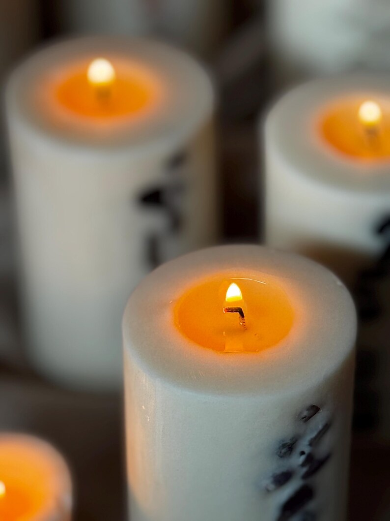 Handmade Soy Candle With Rose Quartz — Healing Crystal Candle for Love ...