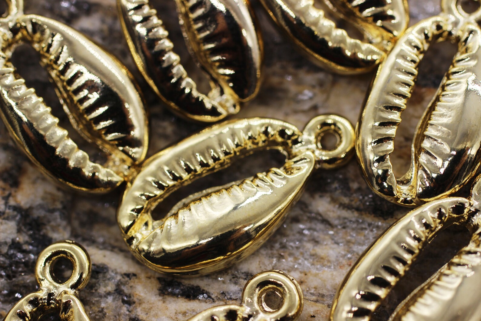 Shiny Gold Plated Oyster, 13x25mm, Shell Pendant, Shell Connector ...
