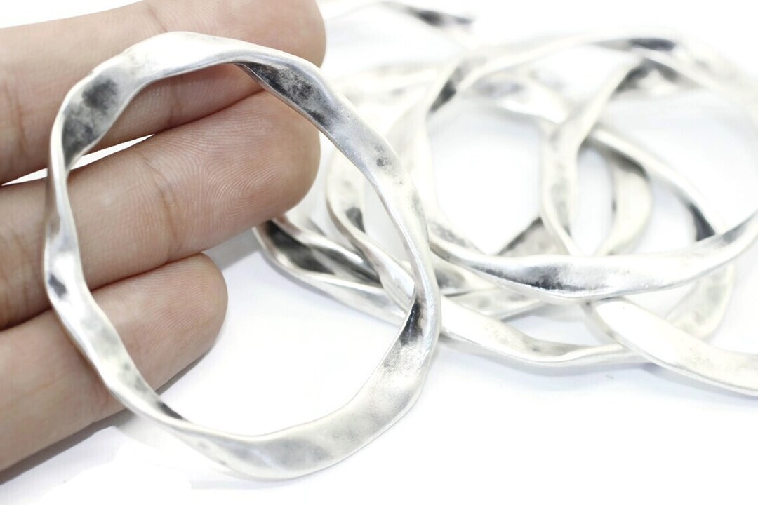 Oval Ring Closed Loop, Pendant Connector, Large Matt Silver Curved Ring ...