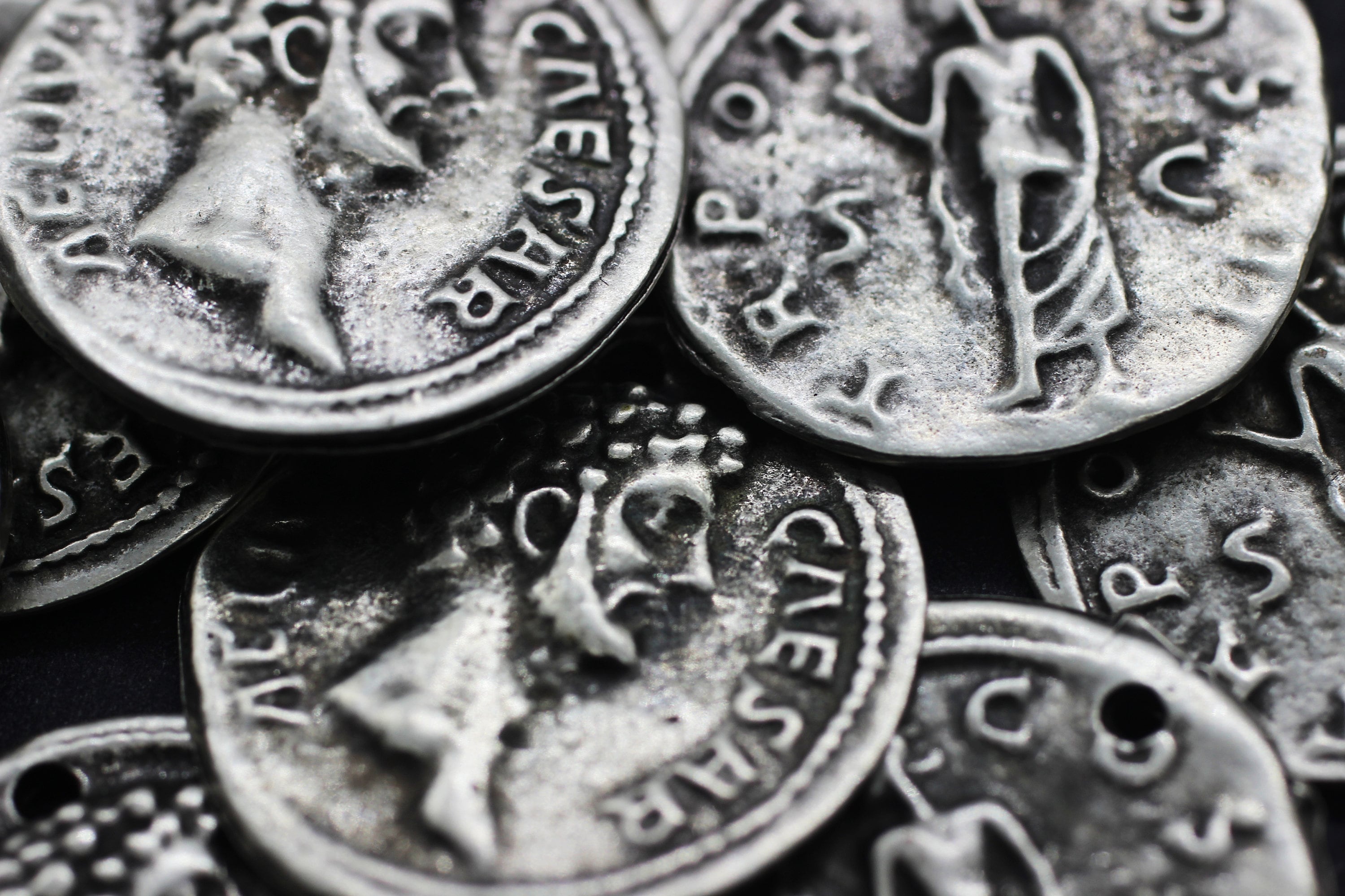 Roman Empire Emperor Ceasar Replica Coin, Matt Silver Coins, 27 Mm ...