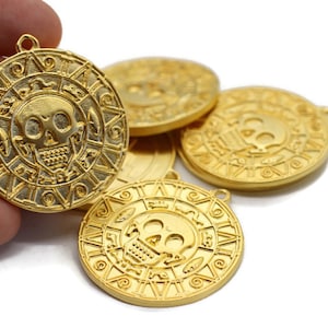 36x40 Mm Matt Gold Cursed Aztec Coin Medallion Pendant Pirates of the ...