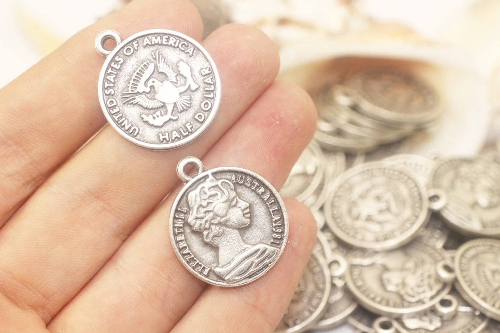 Matt Silver Plated Queen Elizabeth Coins, 22x27 Mm Silver Pendant ...