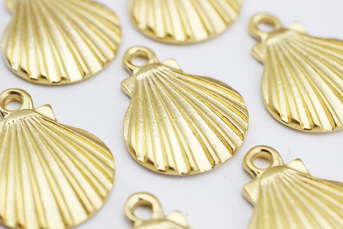 Matt Gold Plated Shell Charms 18x24mm Shell Pendants Oyster | Etsy