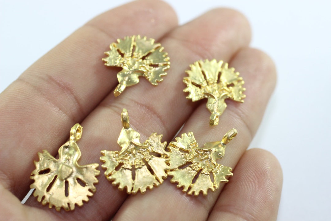 Gold Plated Mini Carnation Charms, 16x 20mm Carnation Pendants, Mini ...