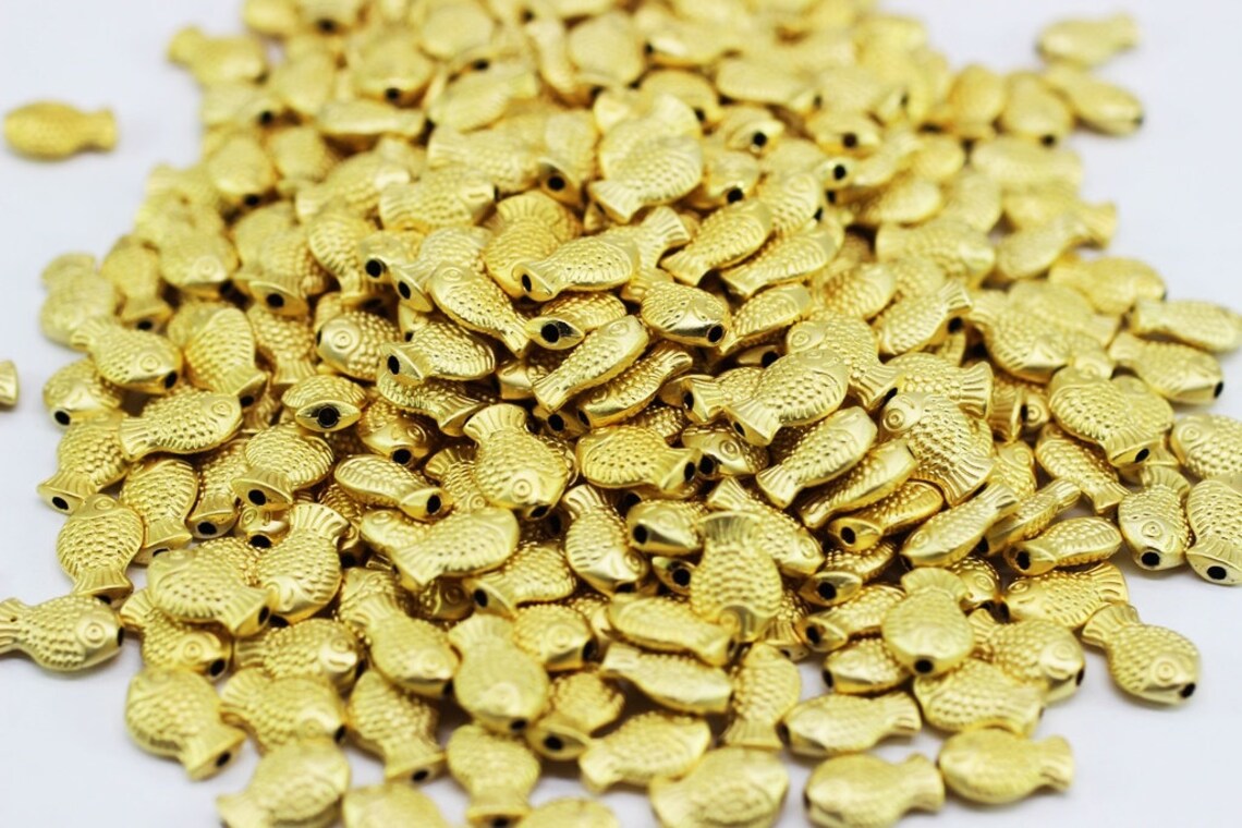 24k Matt Gold Plated Fish Beads 6x9mm 3D Bead Charms Fish - Etsy