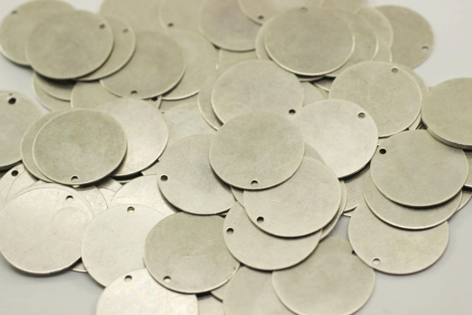 20 Mm Matt Silver Plated Coins Charm Round Stamping Discs - Etsy