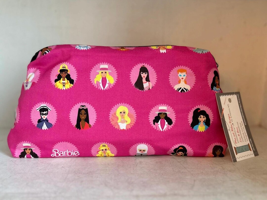 The Barbie World, Barbie Main Hot Pink, Zipper Bag - Etsy