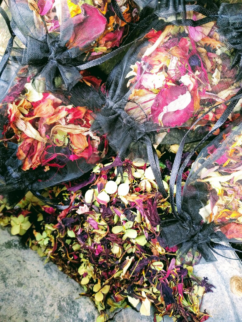 Real Flower Confetti Handmade British Flower Confetti - Etsy