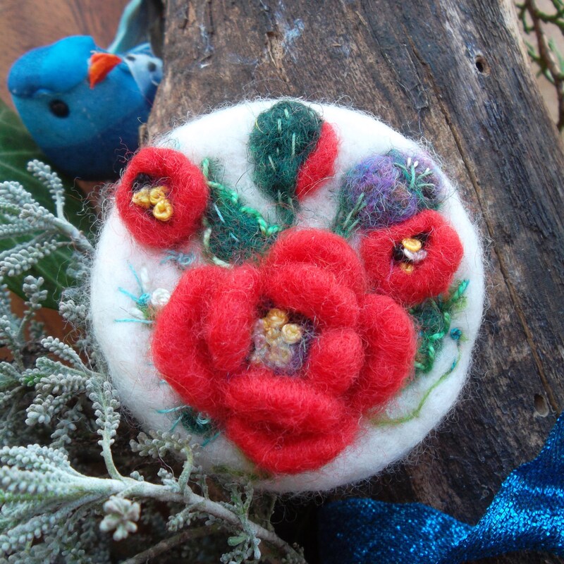 Needle Felted Brooch - Etsy UK