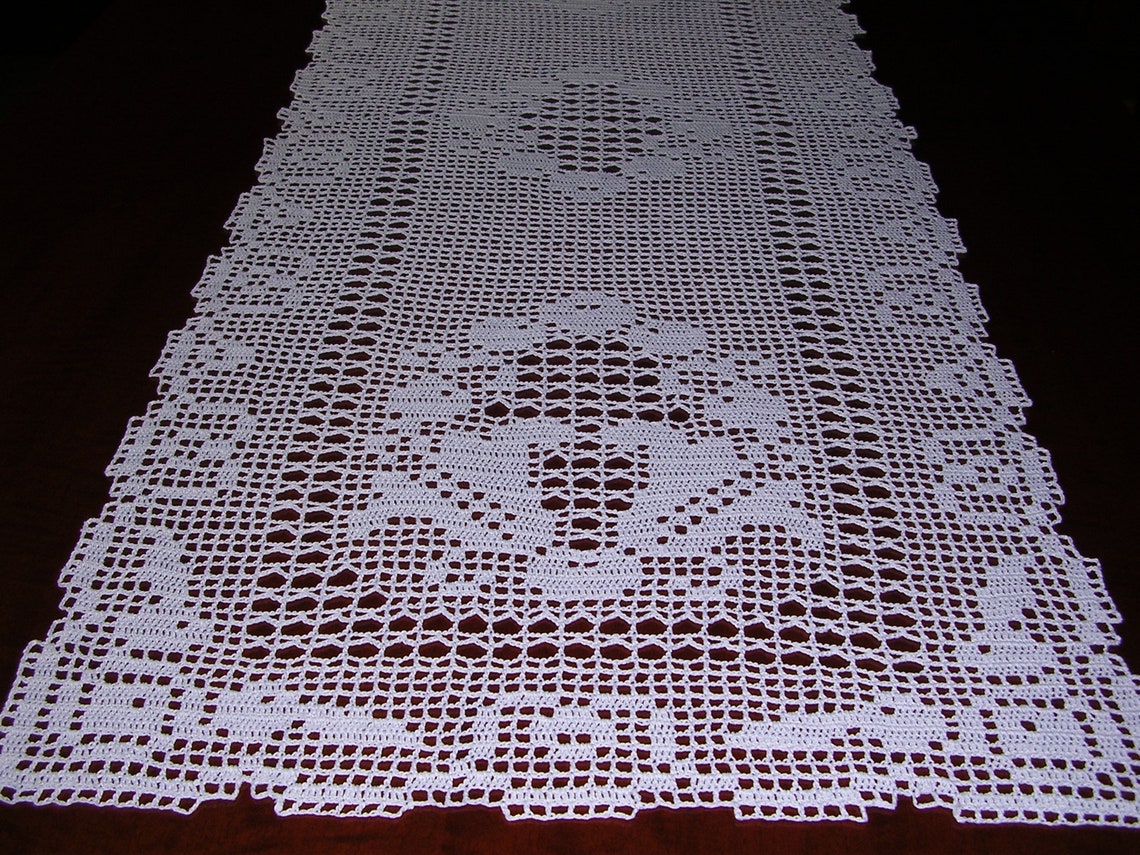 Filet Lace Easter Runner Pattern PDF 47''crochet | Etsy