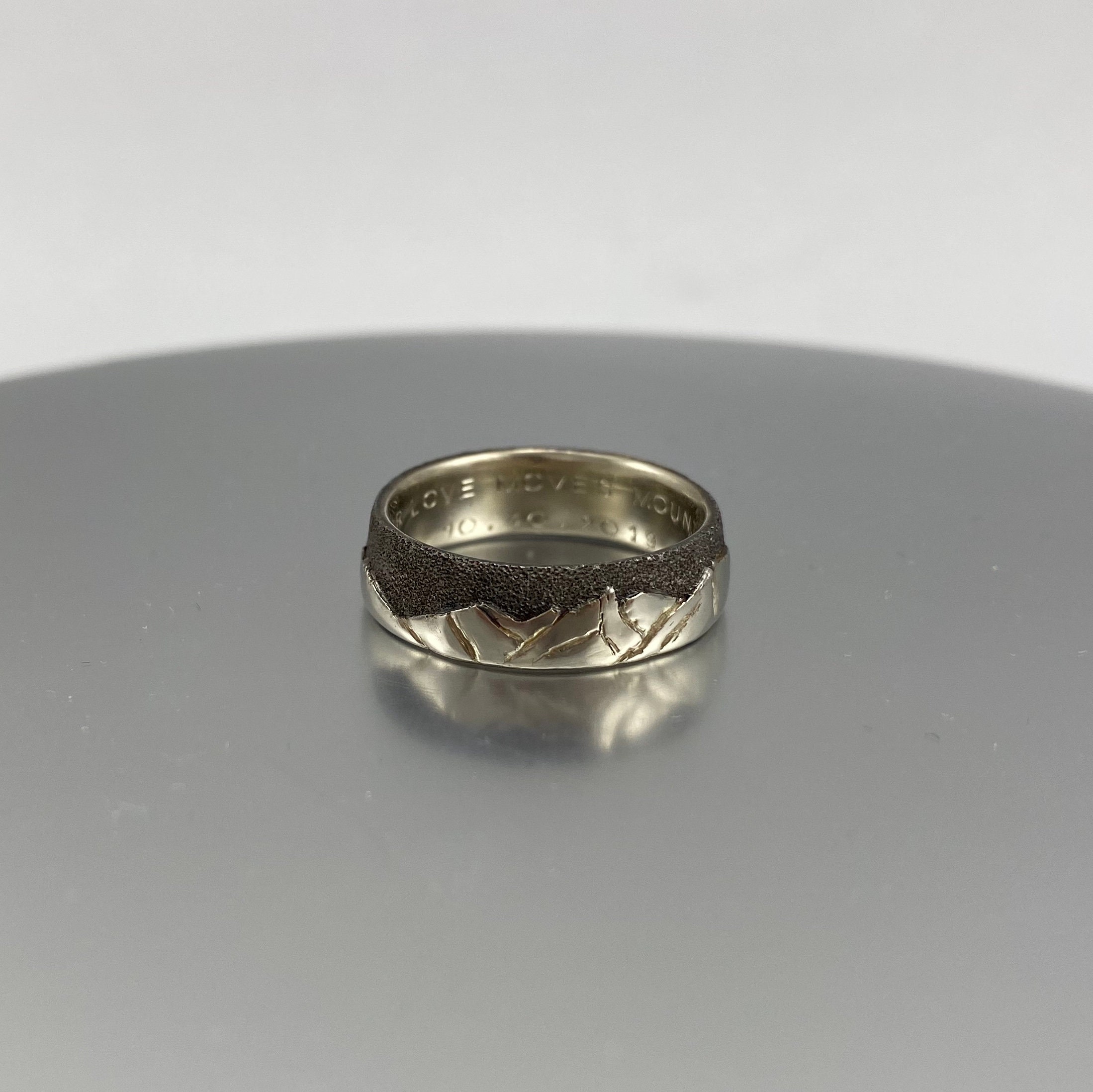 Custom Carved Gold Mountain Wedding Ring with Black Rhodium | Etsy