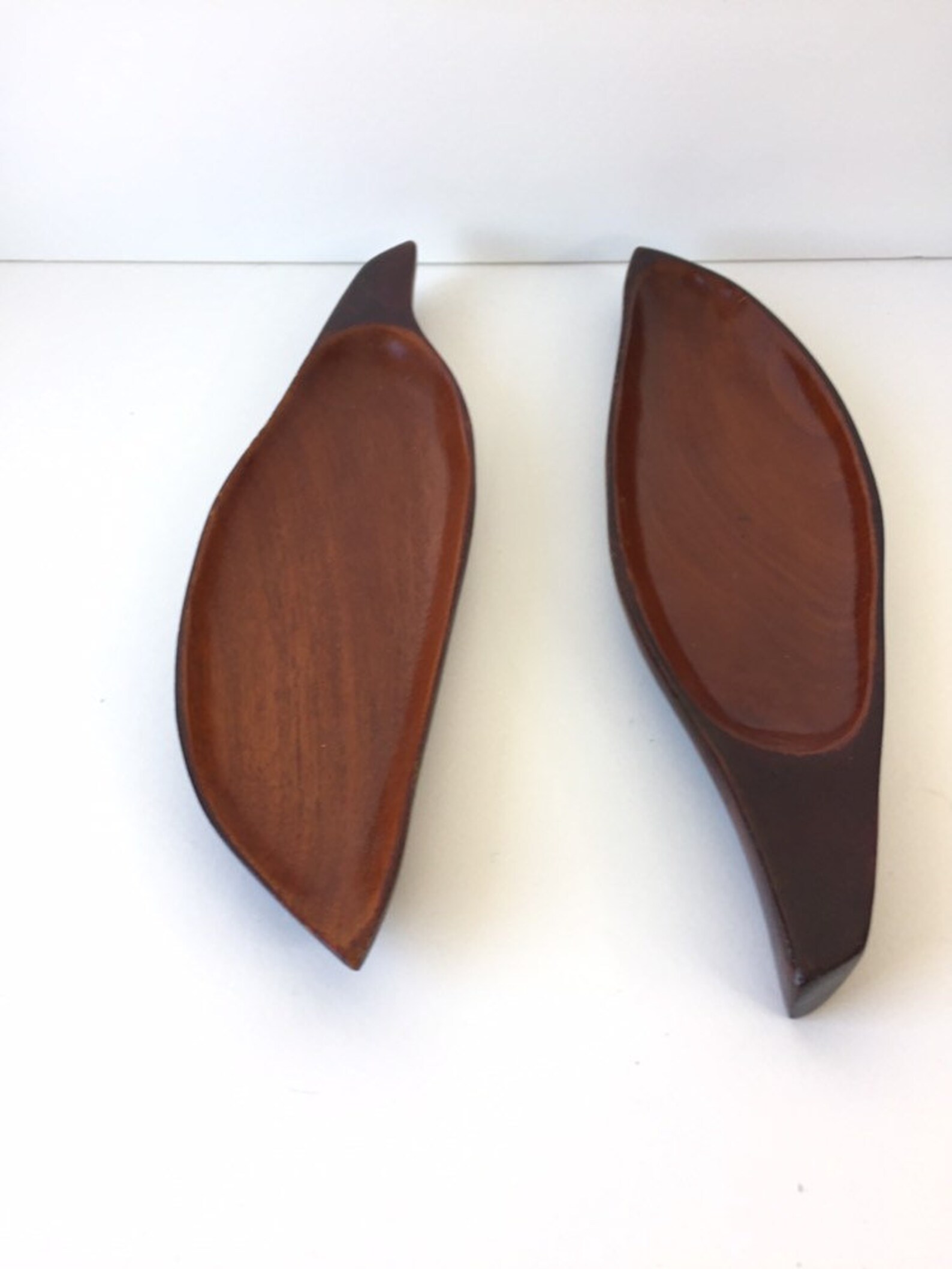 Vintage Wood Trays/ Vintage Leaf Shaped Trays/ Vintage - Etsy