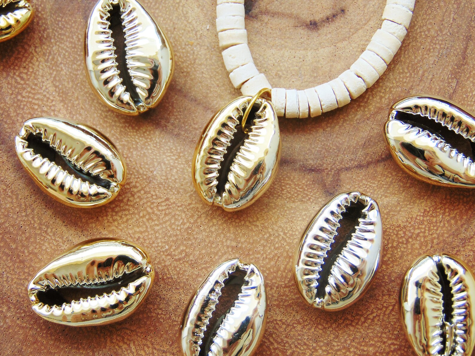 Shell NecklaceMens necklaceMens Beaded NecklaceCowrie shell | Etsy