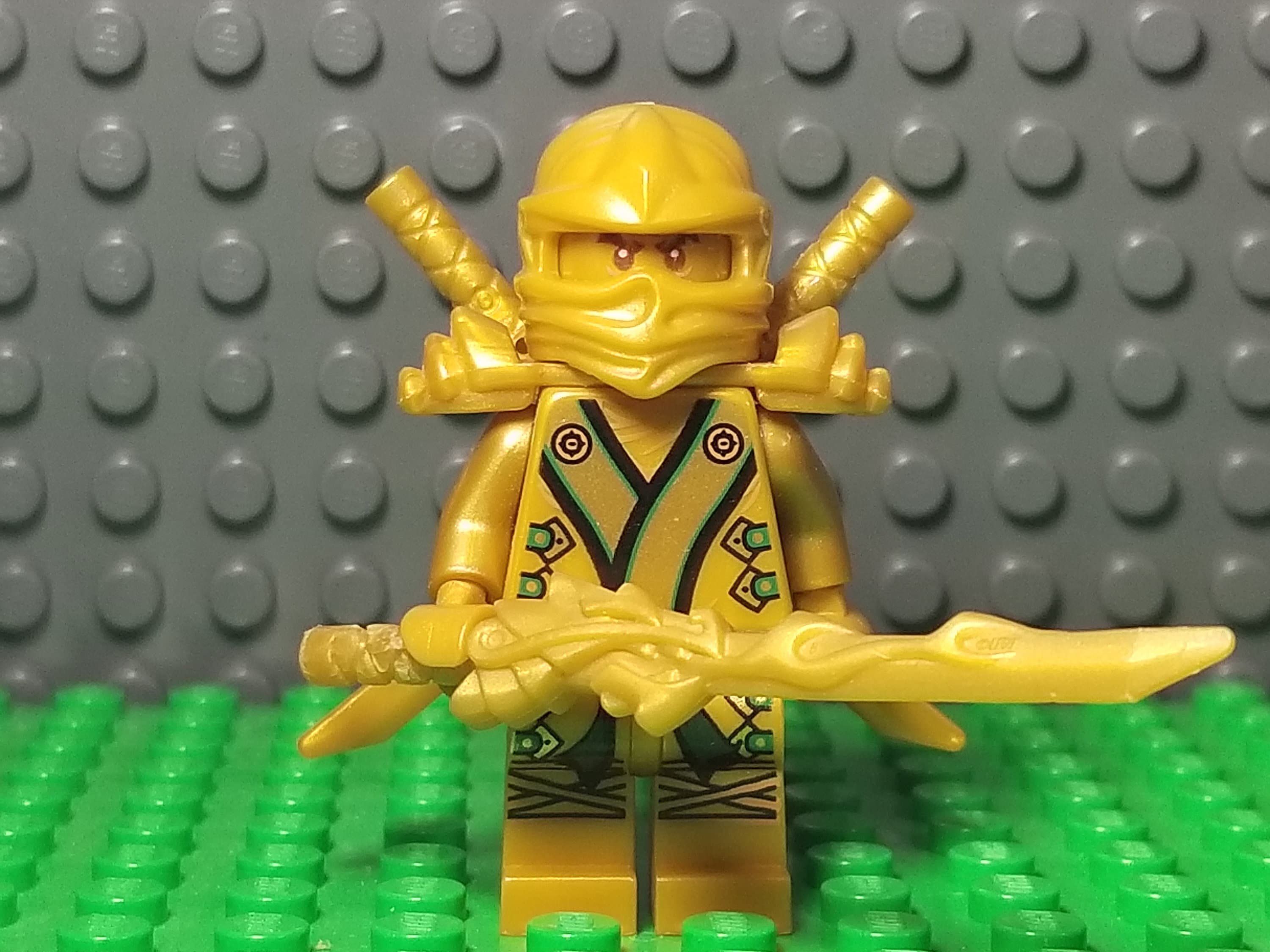 Ninjago Rebooted Lloyd Gold Ninja