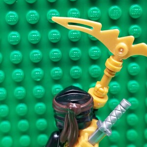 LEGO® Ninjago Legacy Cole With Gold Axe and Katana, LEGO® Minifigure ...