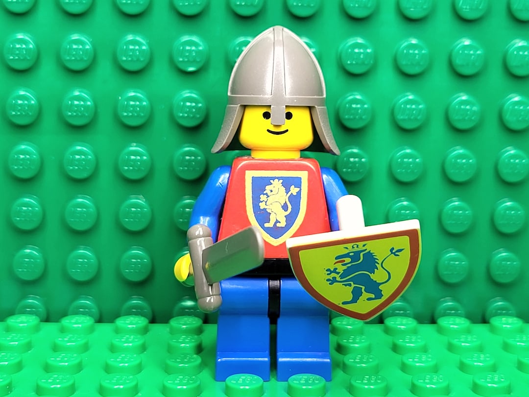 LEGO® Castle Vintage Crusaders Crusader Lion Blue Legs With Black Hips ...