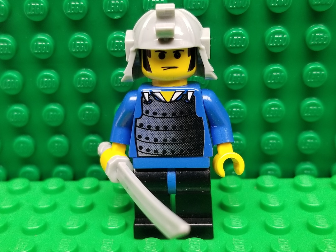 LEGO® Classic Ninja Blue Samurai With Helmet and Sword Minifigure, LEGO ...