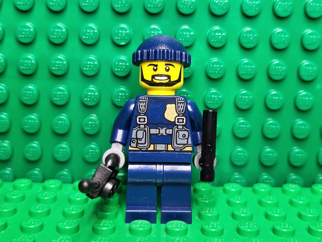LEGO® Town City Police Trooper Detective Patrolman Cop With Radio and ...
