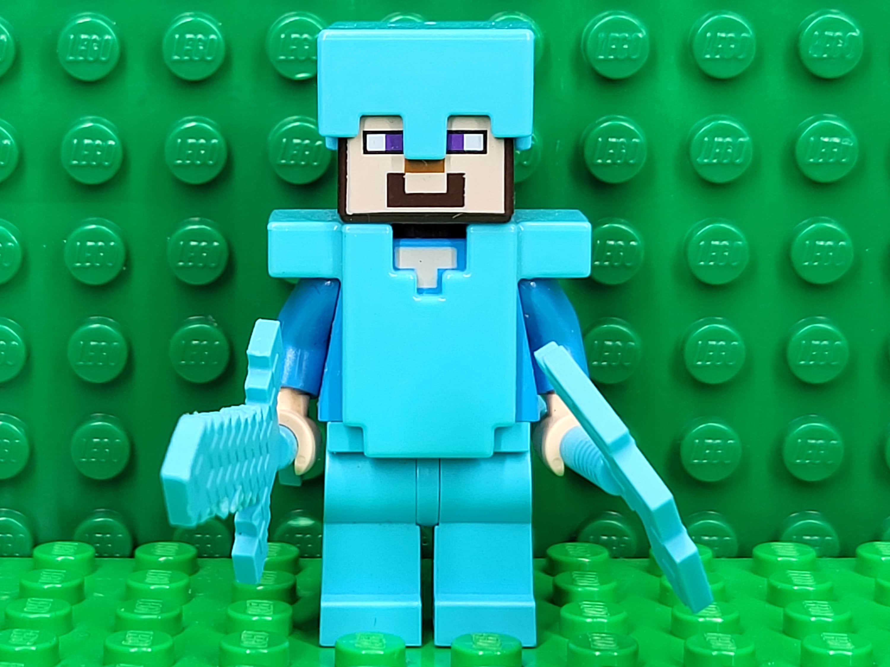 Minecraft Steve With Diamond Sword And Armor