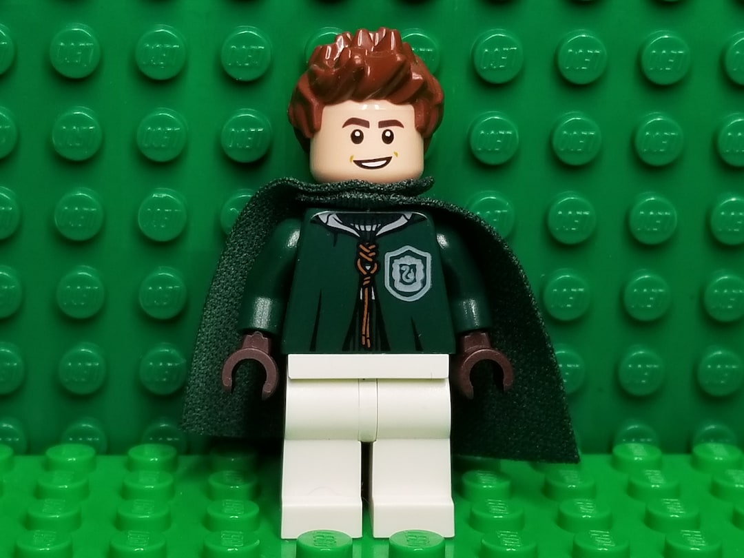 LEGO® Harry Potter Sorcerer's Stone Lucian Bole in Quidditch Uniform ...