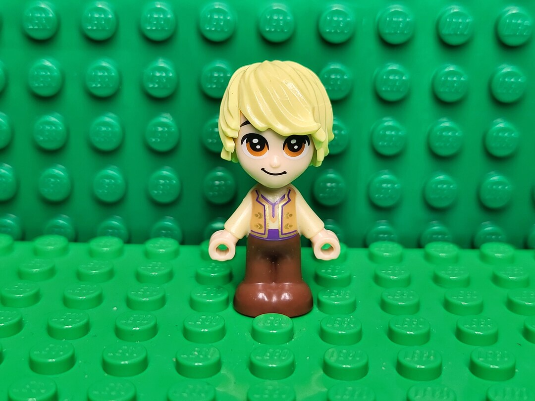 LEGO® Disney Princess Frozen II Kristoff Micro Doll, Minifigure, LEGO ...