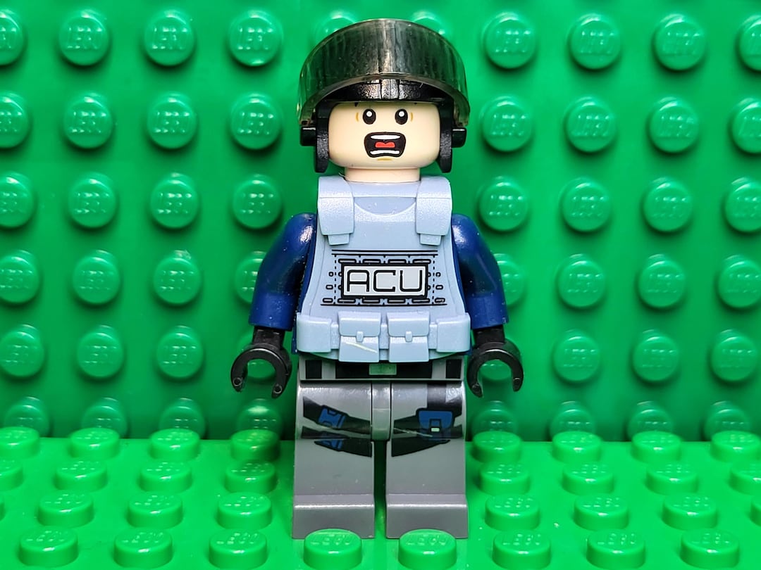 LEGO® Jurassic World ACU Trooper With Vest and Helmet, LEGO® Minifigure ...