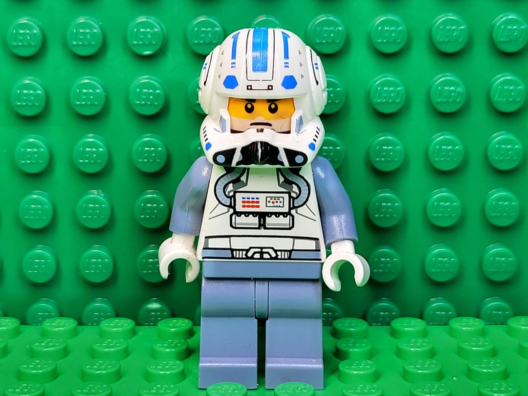 LEGO® Star Wars Episode 3 Clone Trooper Pilot Captain Jag Phase 2, LEGO ...