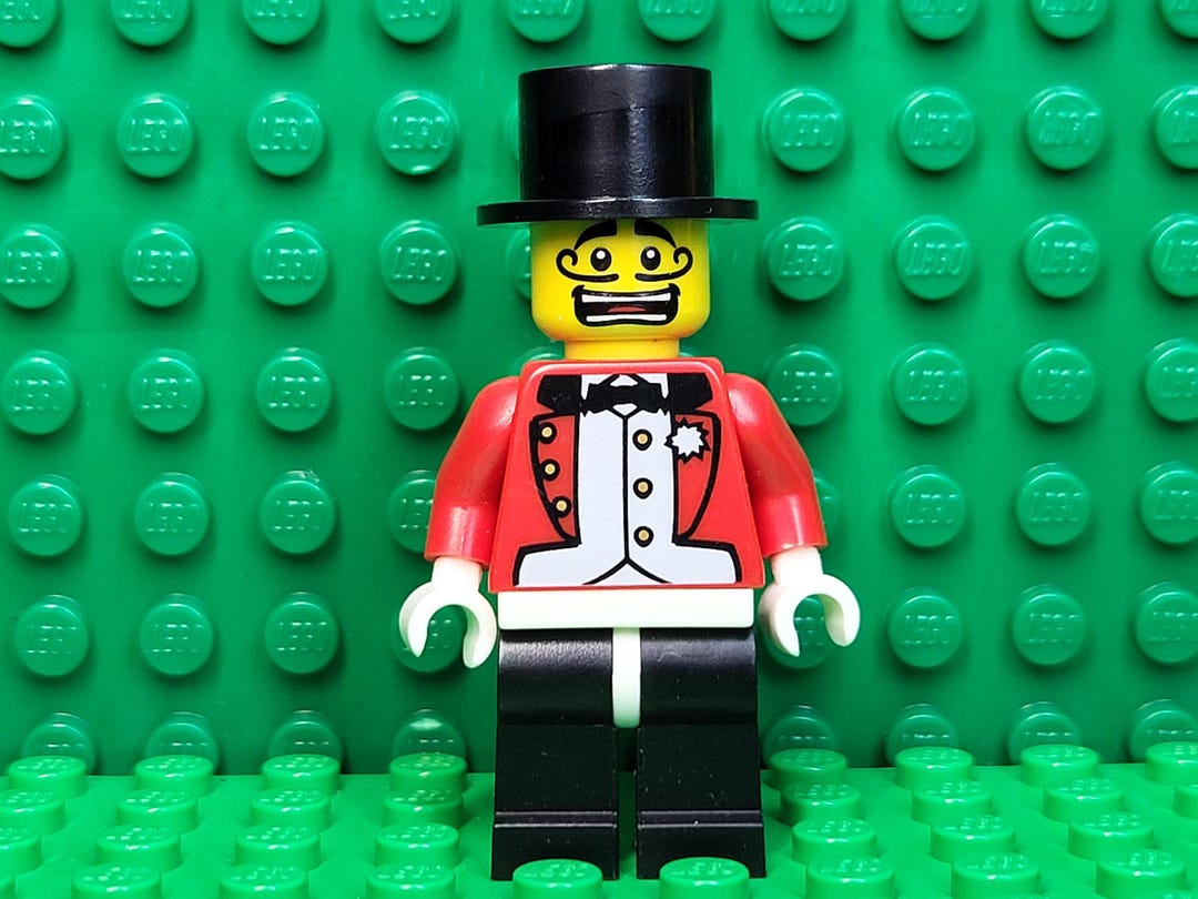 LEGO® Collectible Series 2 Circus Ringmaster, LEGO® Minifigure, LEGO ...