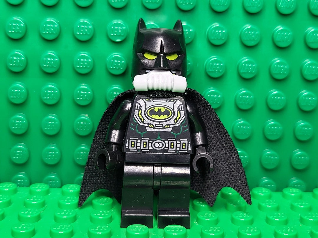 LEGO® Super Heroes Batman II Gas Mask Batman, LEGO® Minifigure, Minifig ...