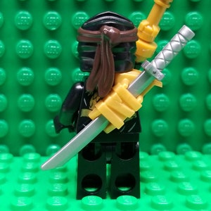LEGO® Ninjago Legacy Cole With Gold Axe and Katana, LEGO® Minifigure ...