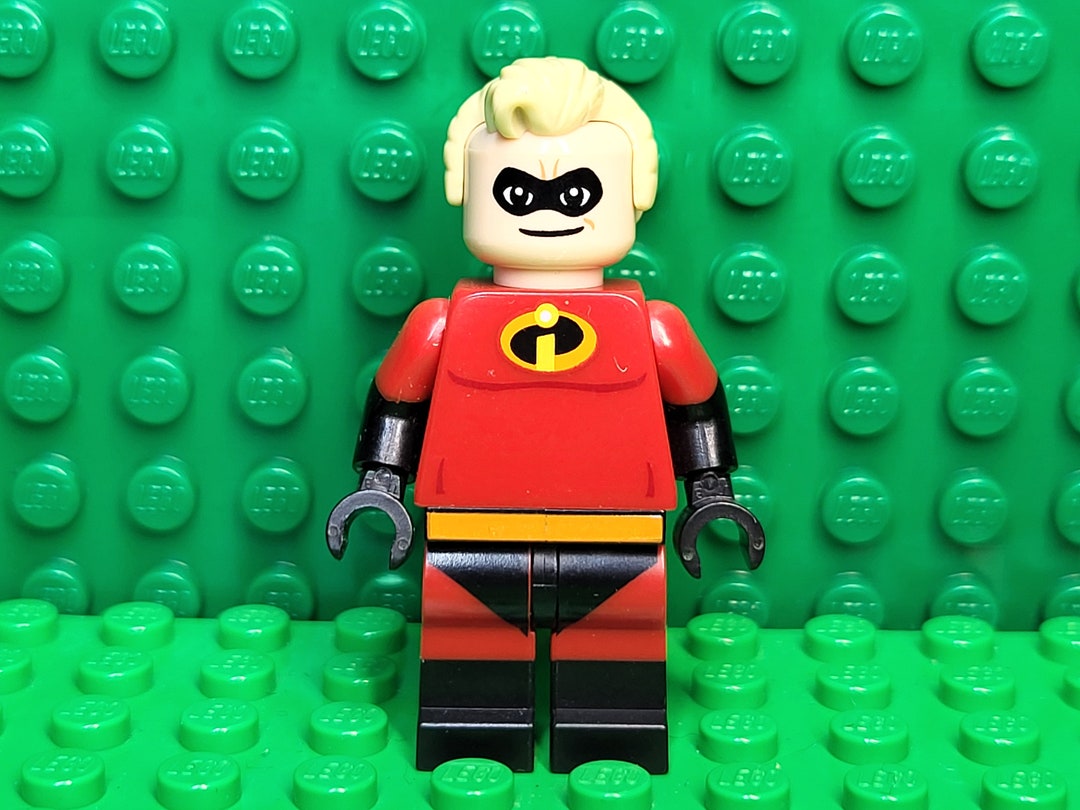 LEGO® Collectible Disney Series 1 Mr. Incredible, LEGO® Minifigure ...