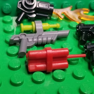 LEGO® Minifigure Accessory Assorted Weaponry Pack Genuine LEGO ...
