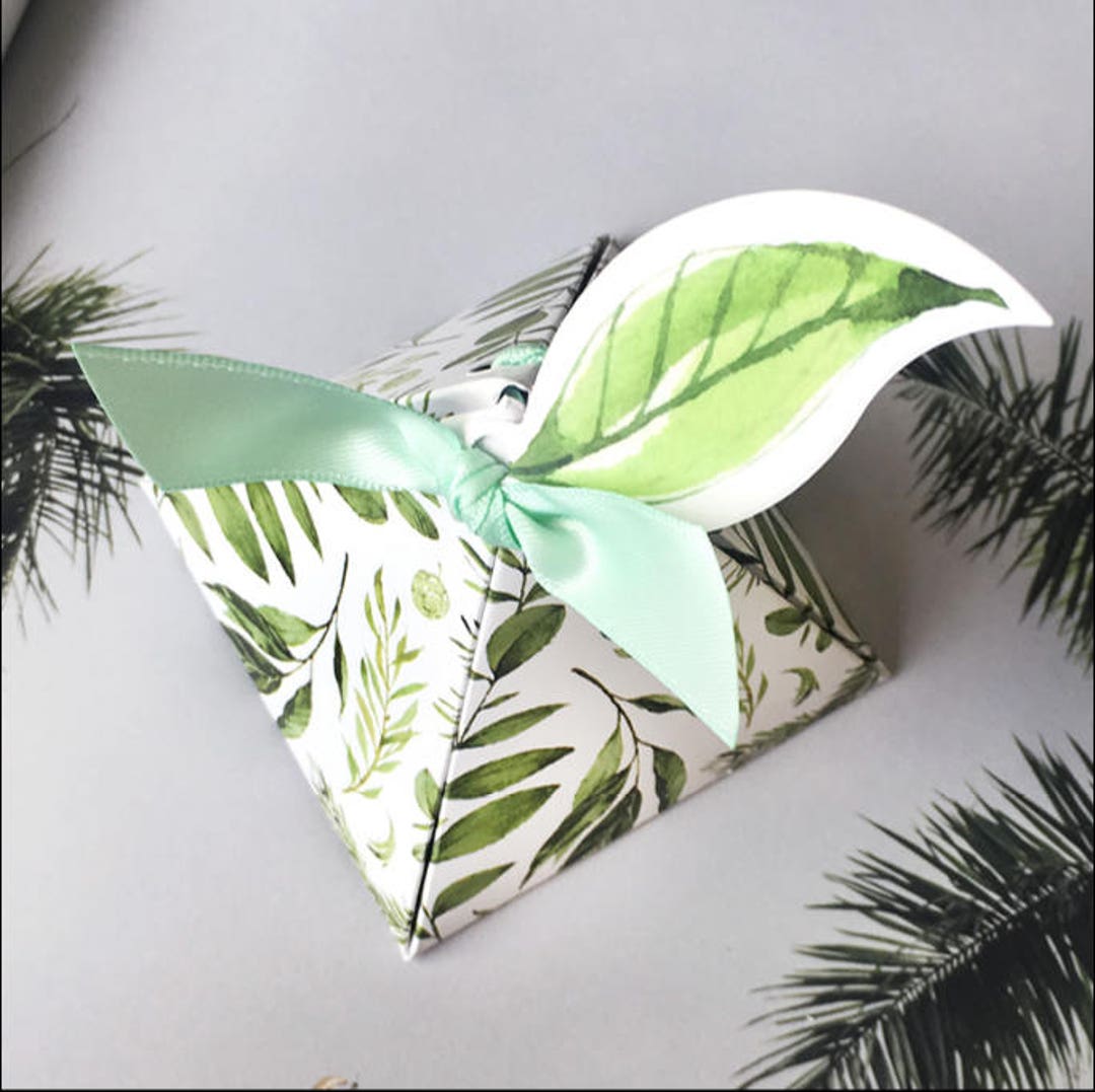 Foliage Pyramid Party Favour Box - Etsy