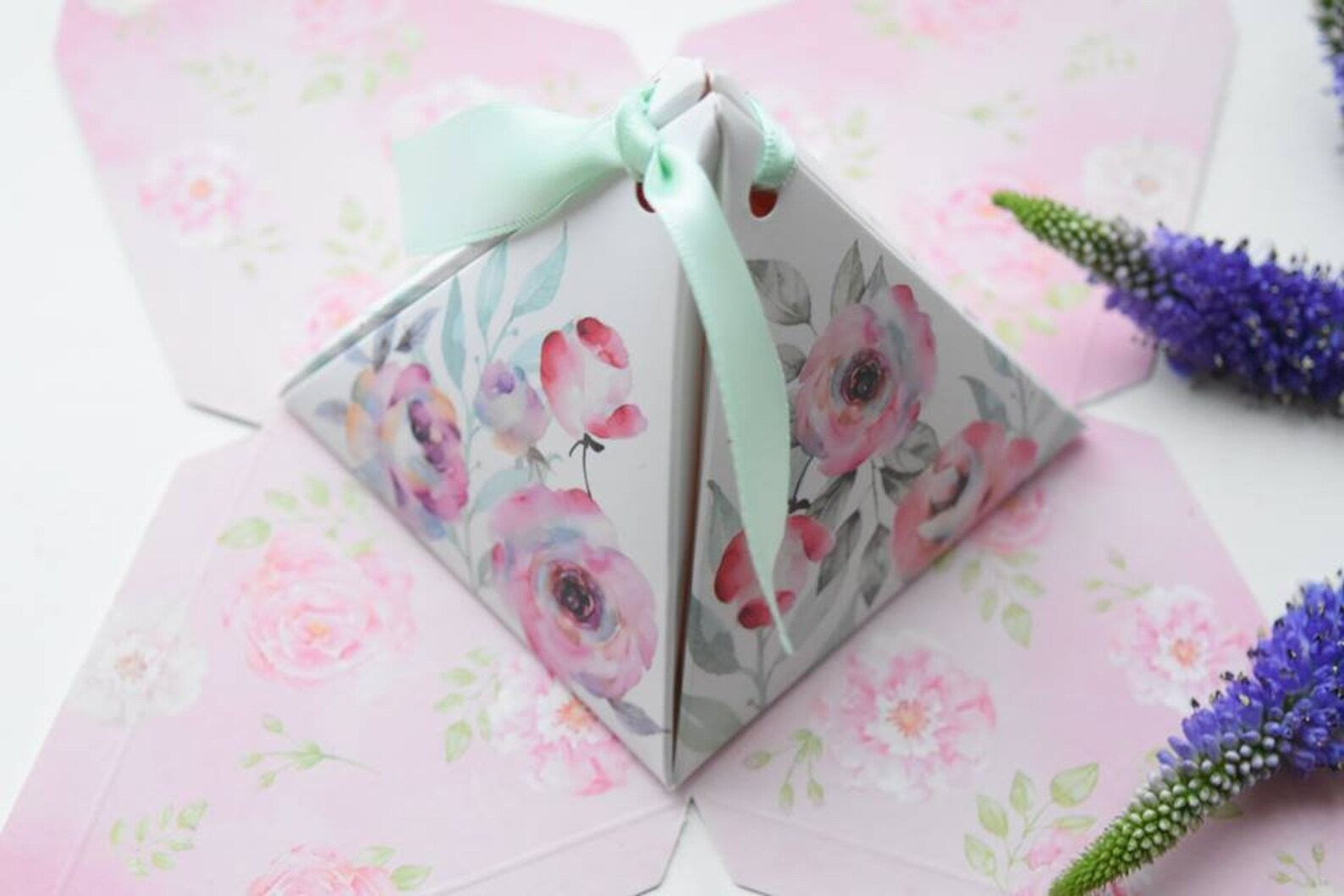 Reversible Watercolour Floral Pyramid Favour Box - Etsy