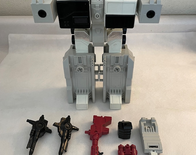 Transformer G1 Bases: Metroplex 1985 Hasbro Takara Vintage With ...