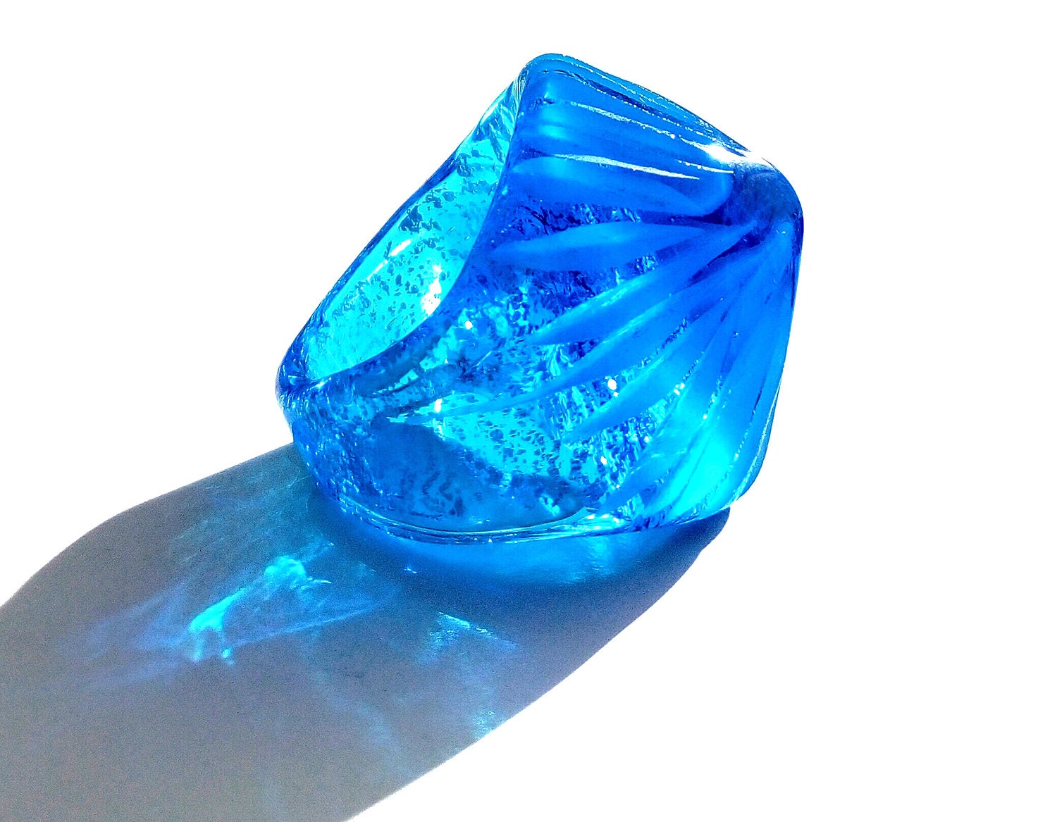 Murano Glass Pyramid Ring From Mystery of Venice ocean Sculpture ...
