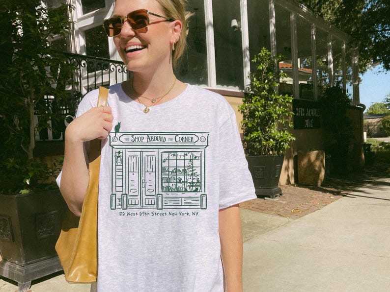 You've Got Mail Shop Around the Corner Crewneck T-shirt - Etsy