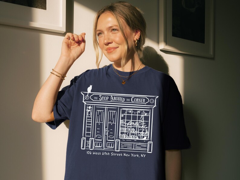 You've Got Mail Shop Around the Corner Crewneck T-shirt - Etsy