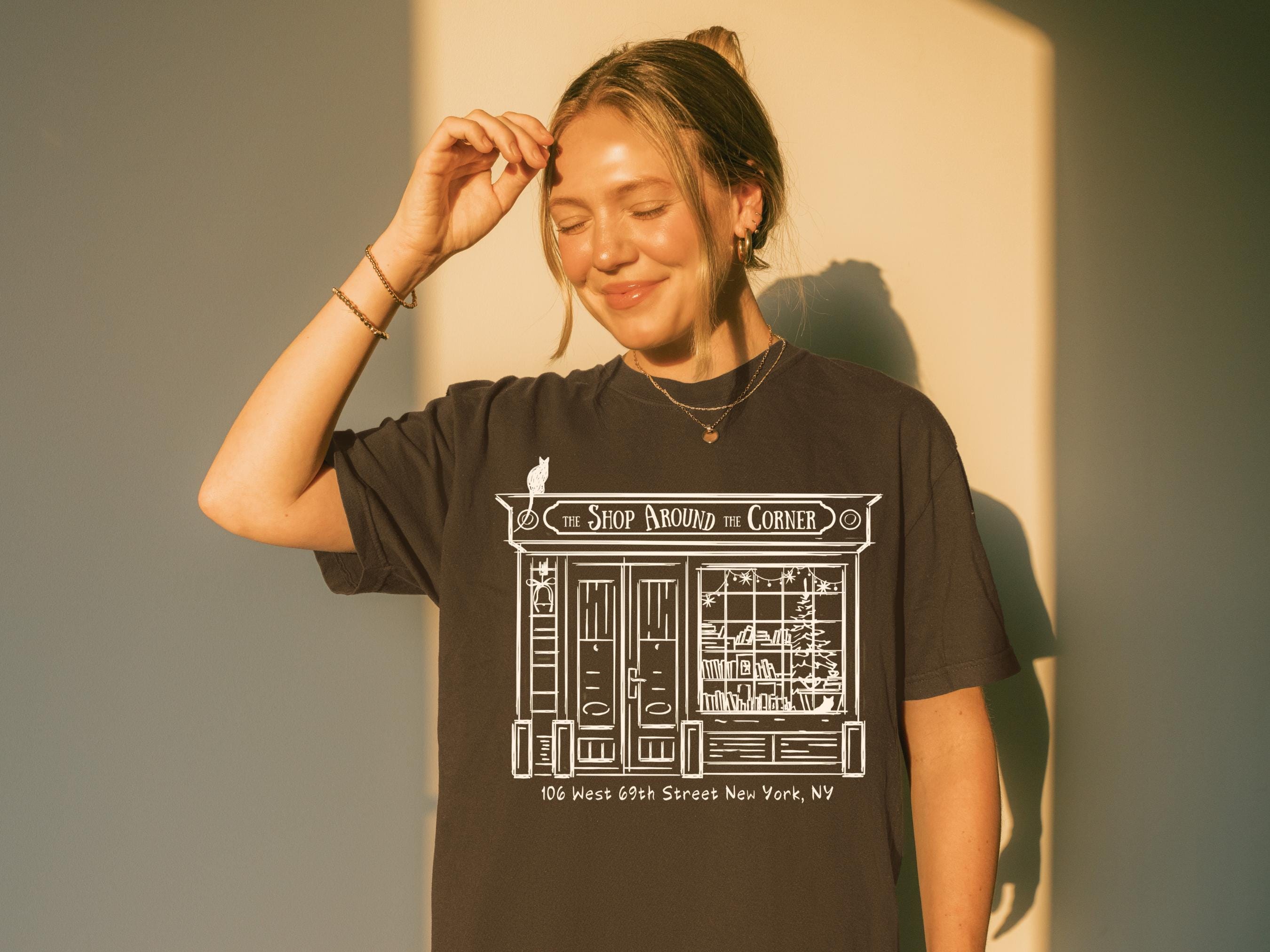You've Got Mail Shop Around the Corner Crewneck T-shirt - Etsy