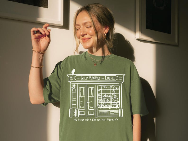 You've Got Mail Shop Around the Corner Crewneck T-shirt - Etsy