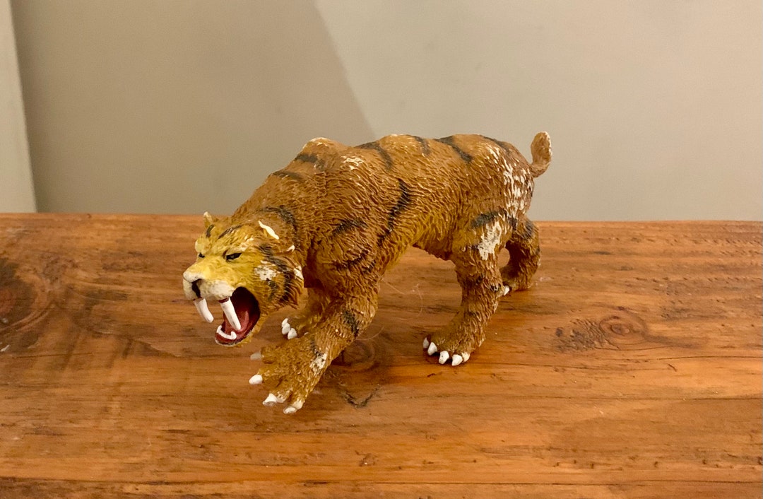 Vintage, 2001, ELC, Plastic, Realistic, Snow Spotted, Sabre Tooth Tiger ...