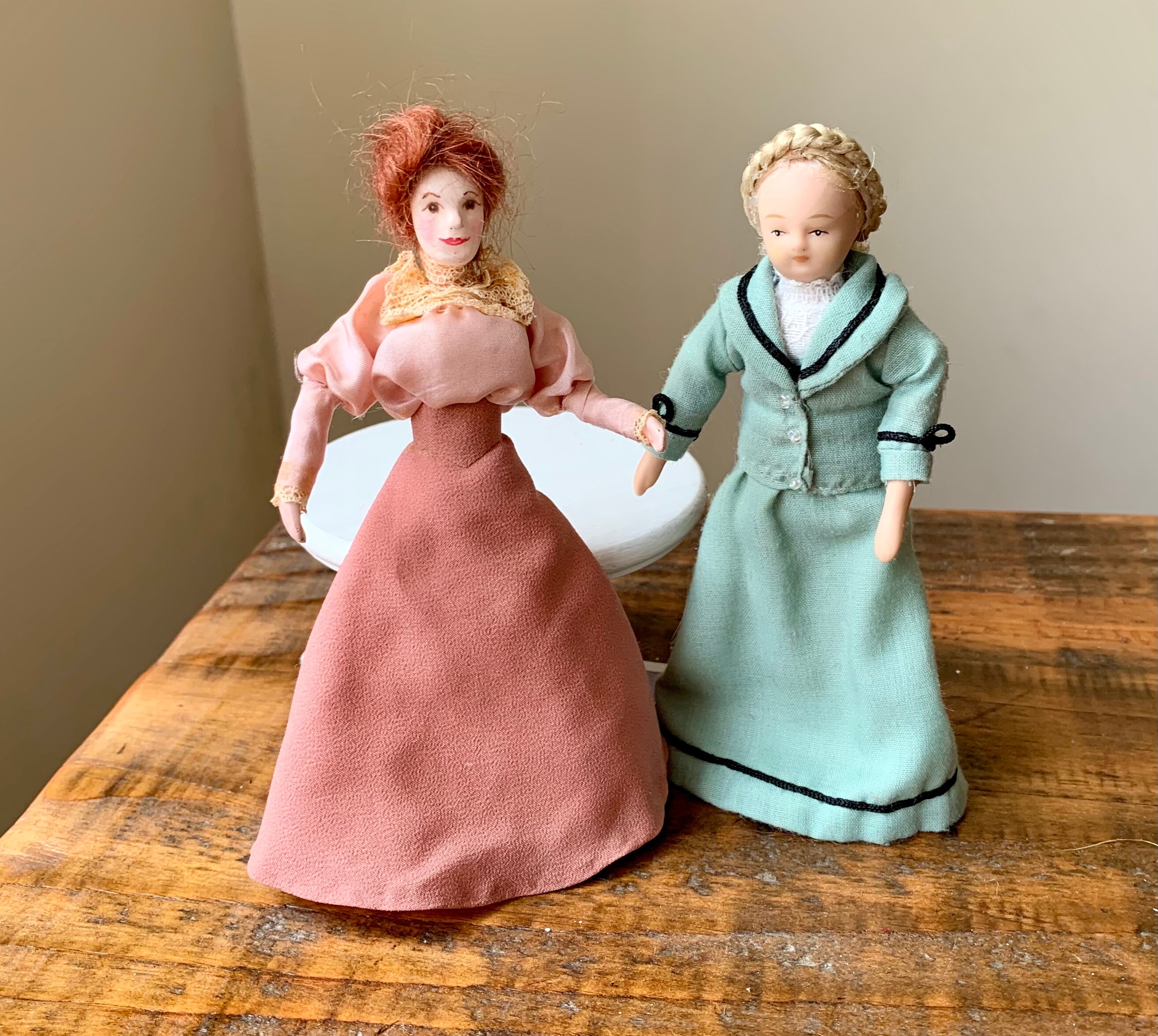 Vintage Artisan Handmade 1:12th Scale Dolls House - Etsy