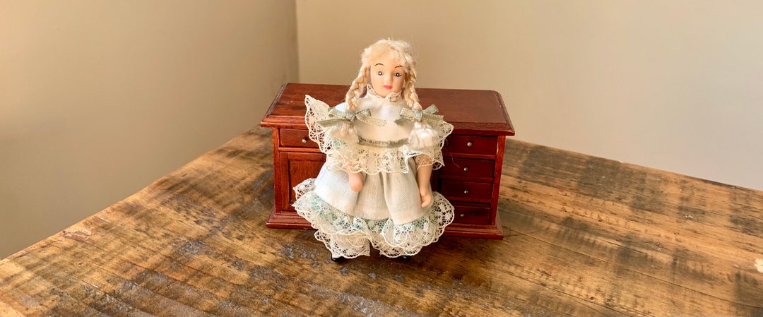 Vintage, 1:12th Scale, Victorian, Dolls House, Figurine, Doll ...