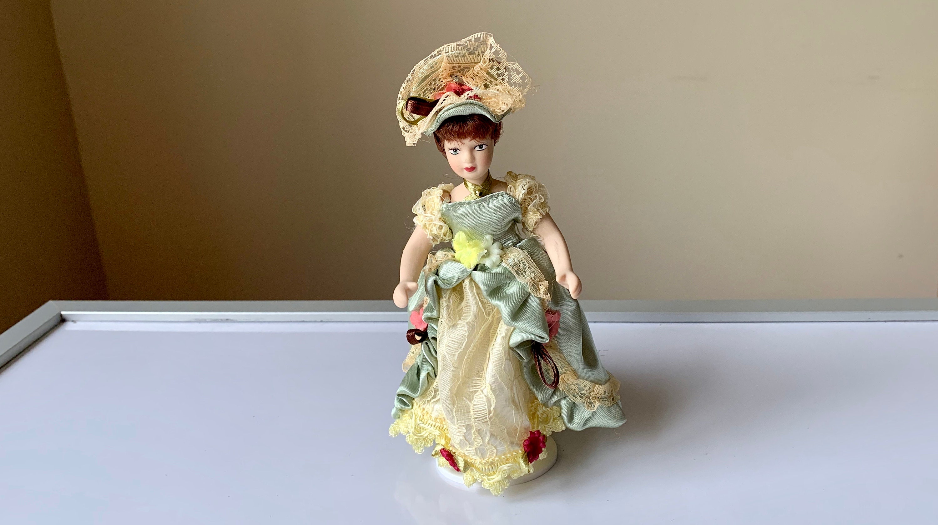 Vintage 1:12th Scale Dolls House Porcelain Doll Lady In | Etsy