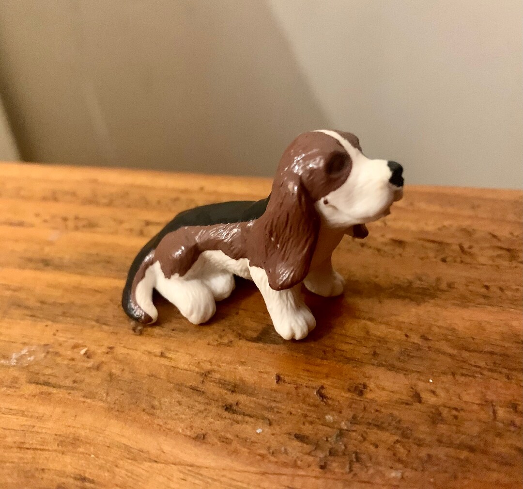 Vintage, 1994, MEG, 1:12th Scale, Dolls House, Plastic, Bassett Hound ...