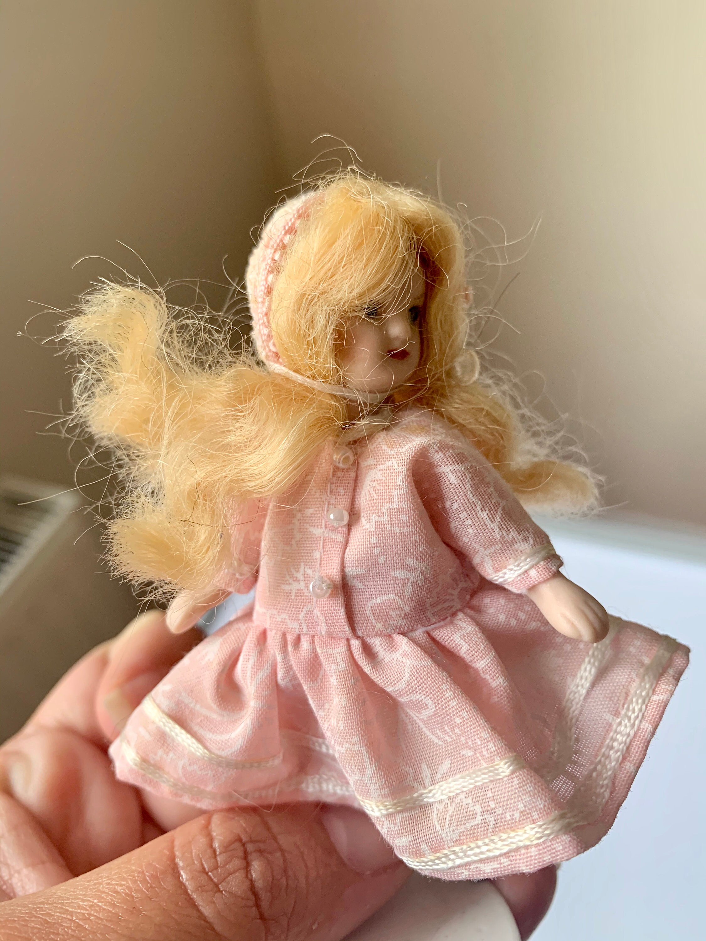 Vintage Artisan 1:12th Scale Dolls House Hand Dressed - Etsy